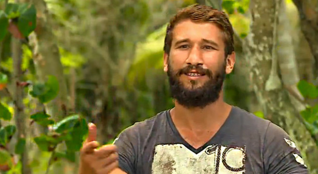 Adem: "Gül uzatana gül uzatım..." - Survivor