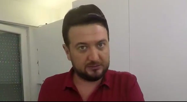 Demir bey Onur Büyüktopçuyu çok şaşırttı! "İçinden korkunç bir şey ...