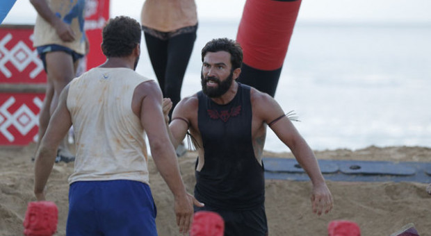 Turabi ve Mustafa Kemal arasında sinirler gerildi! - Survivor