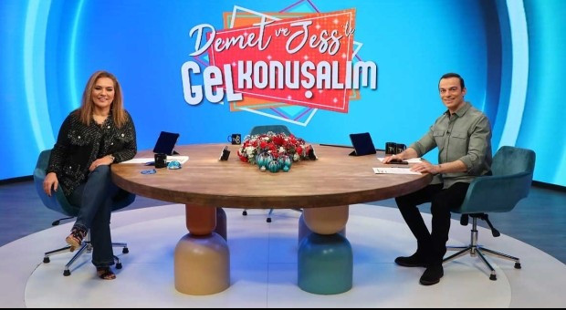 Demet ve Jessle Gel Konuşalım 75. Bölüm | 29 Ocak 2024 - Tüm Bölümler